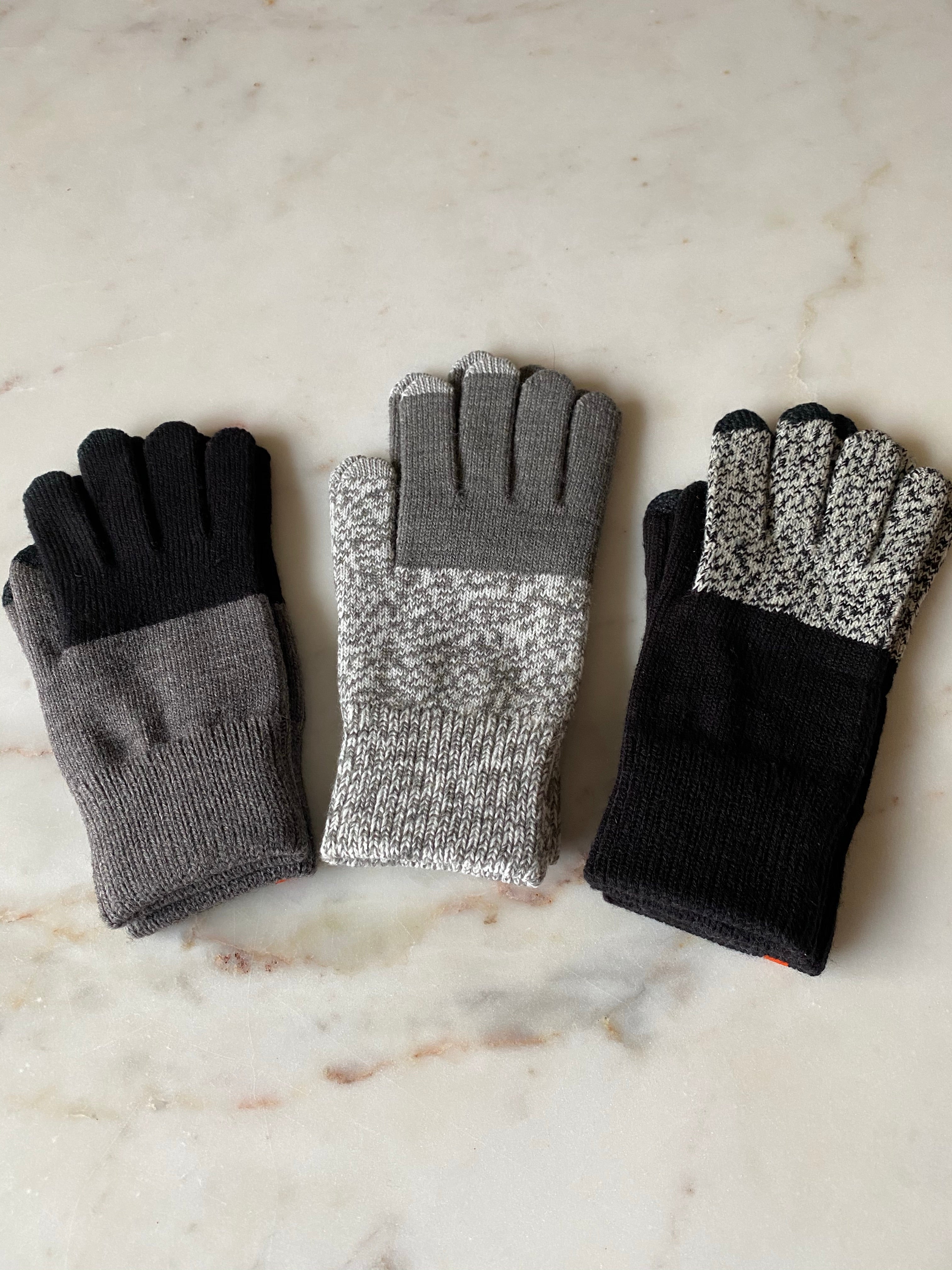 Classic Colorblock Touchscreen Gloves – Golden Hour Gift Co